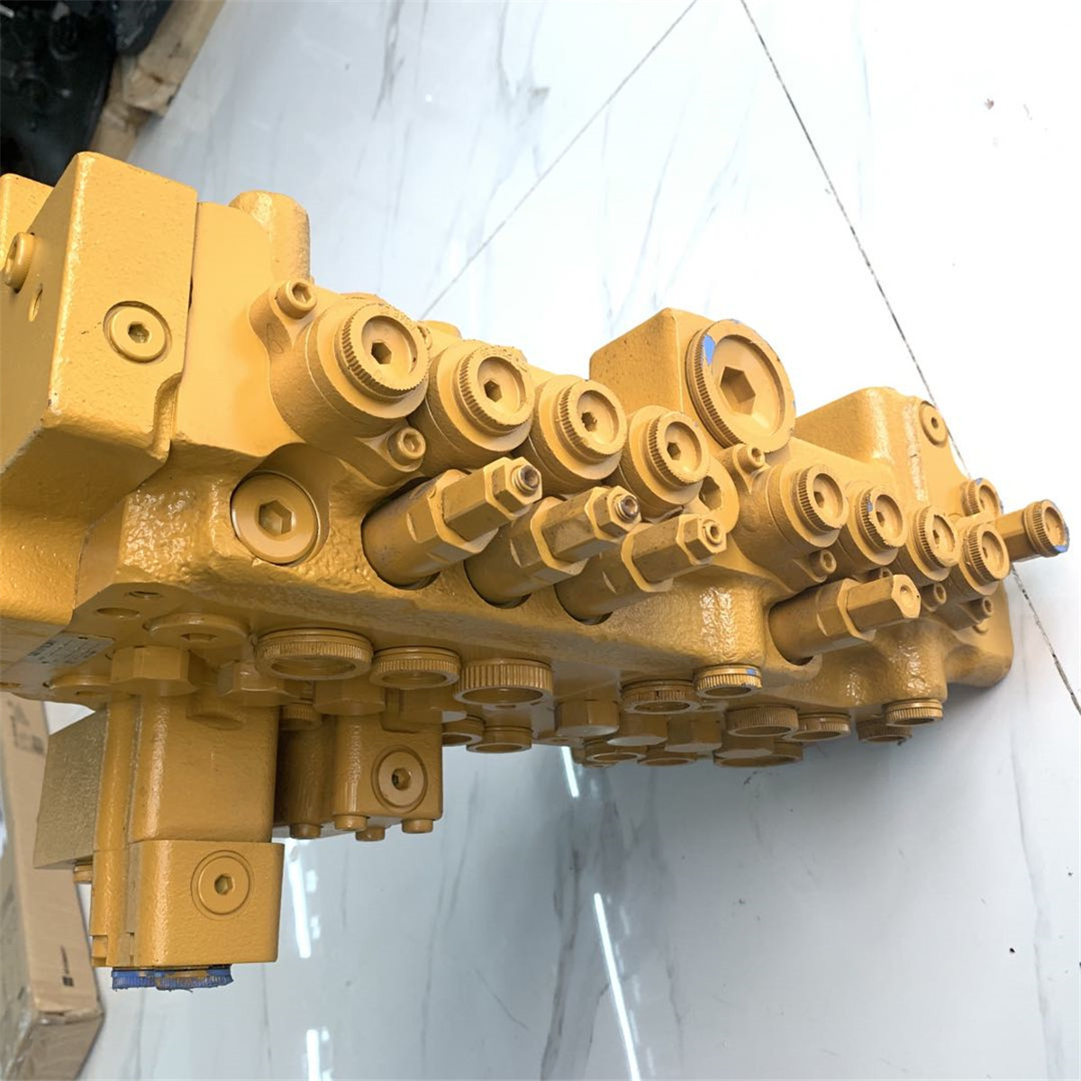 E308 Excavator Main Control Valve For Excavator Control Valve 1907717